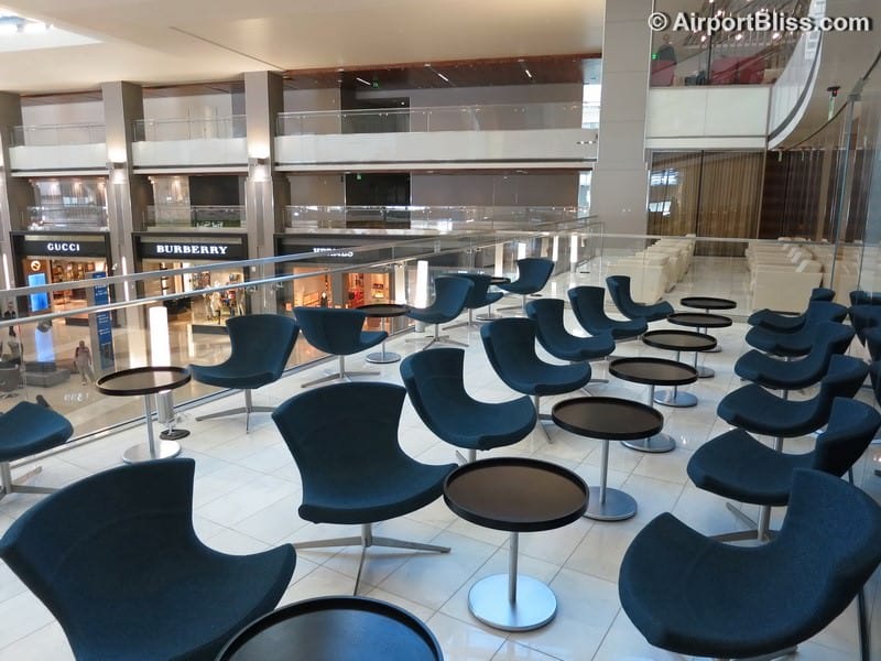 The definitive guide to LAX airport lounges.