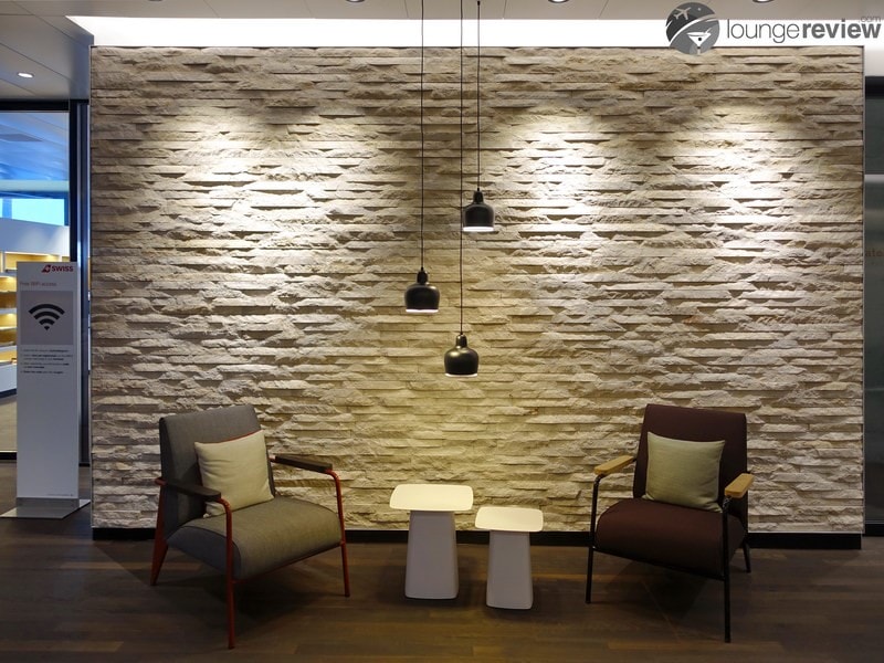 Lounge Review: SWISS Business Lounge - ZRH E (Non-Schengen ... Lounge Review: SWISS Business Lounge - ZRH E (Non-Schengen ...