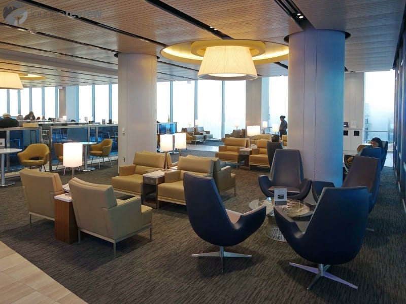 Lounge Review: United Club - LAX - LoungeReview.com