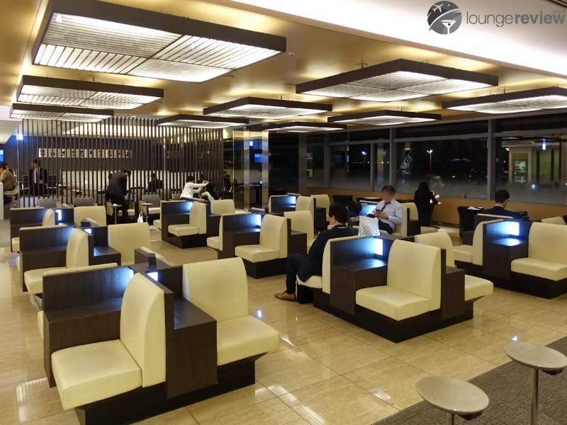 Lounge Review: ANA Lounge South - HND Terminal 2 Domestic gate 62 ...