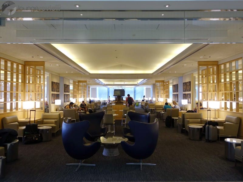Lounge Review: United Club - NRT - LoungeReview.com