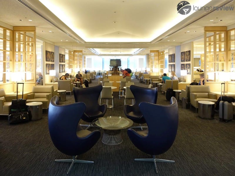Lounge Review: United Club - NRT - LoungeReview.com