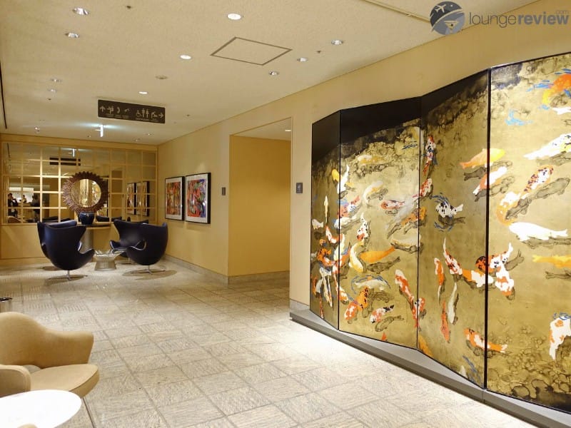 Lounge Review: United Club - NRT - LoungeReview.com