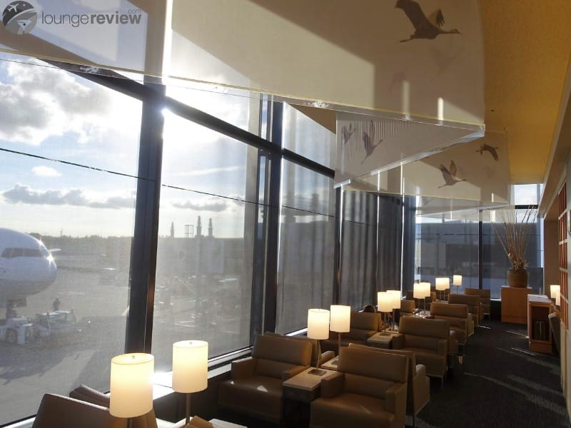 Lounge Review: United Club - NRT - LoungeReview.com
