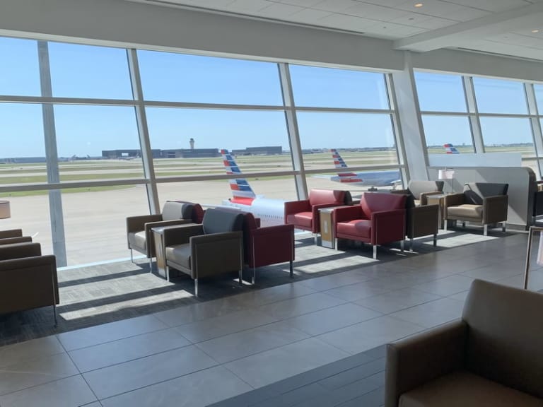 FIRST LOOK: American Flagship Lounge and Flagship First Dining DFW ...