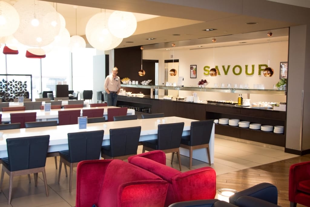 Lounge Review: British Airways Lounge - BOS - LoungeReview.com