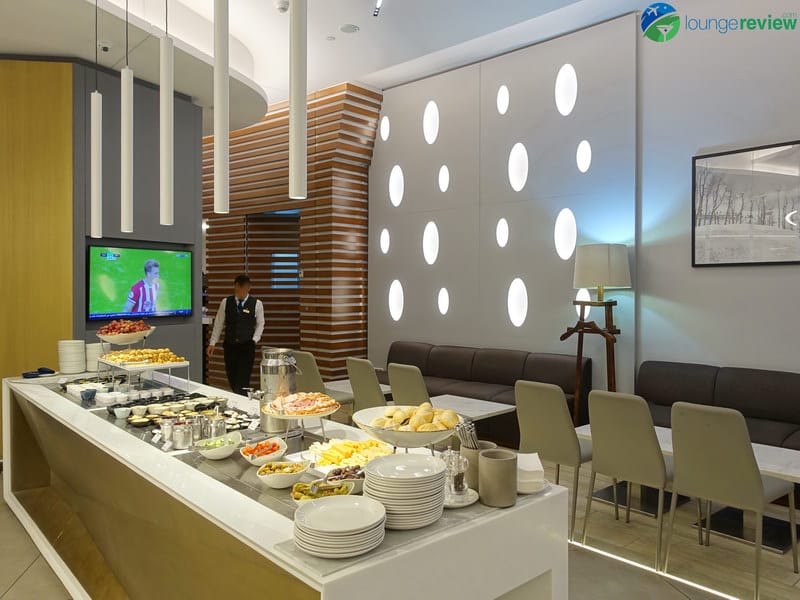 Lounge Review: Ahlein Premium Lounge – BEY – LoungeReview.com