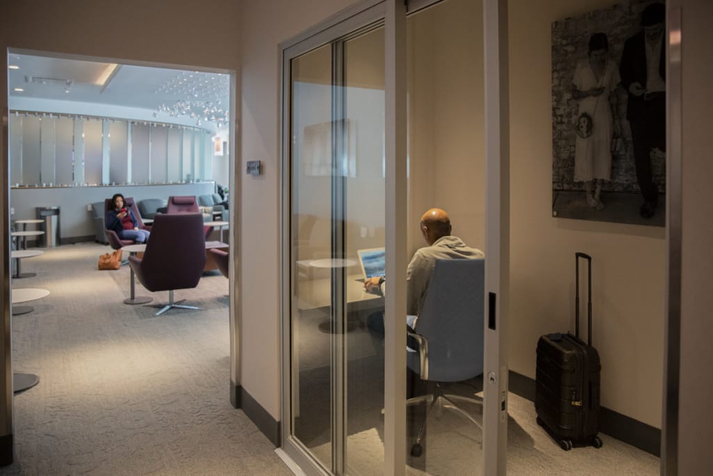 Lounge Review: The Club MSY - MSY - LoungeReview.com