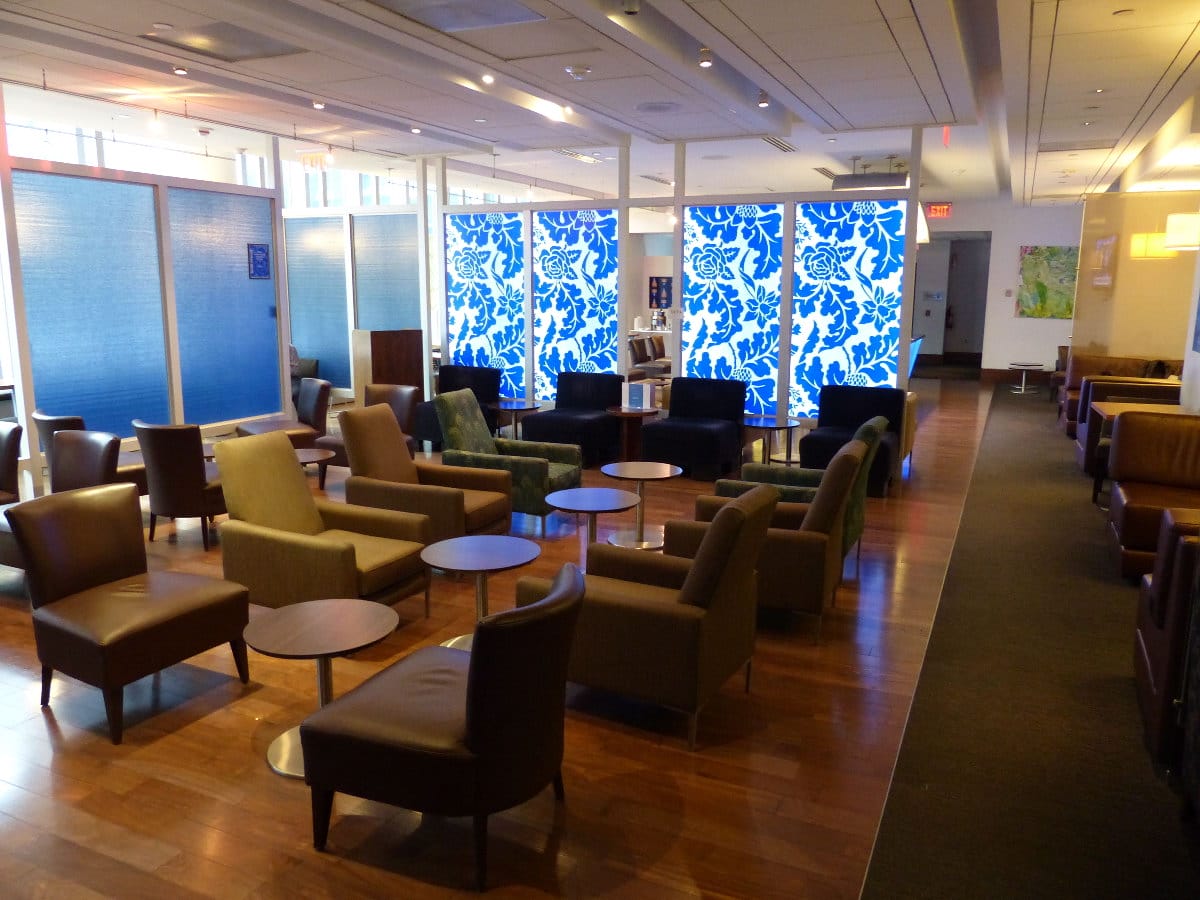 Lounge Review: British Airways Galleries - PHL - LoungeReview.com