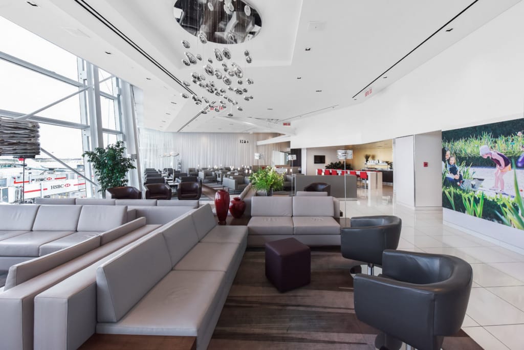 Lounge Review: National Bank Lounge - YUL - LoungeReview.com