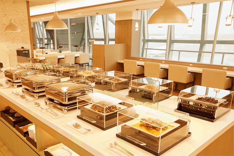 Lounge Review: JAL Sakura Lounge - BKK - LoungeReview.com