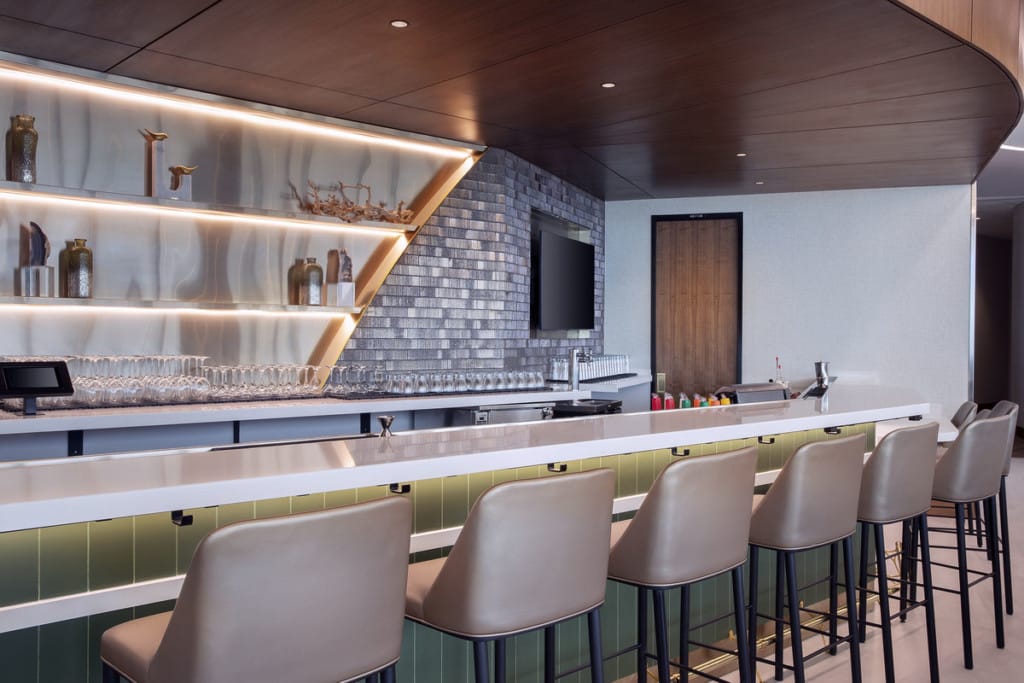 Lounge Review: The Club CLT - CLT - LoungeReview.com