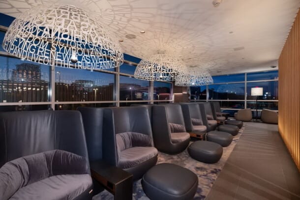 Lounge Review: American Airlines Admirals Club - DCA Terminal E ...