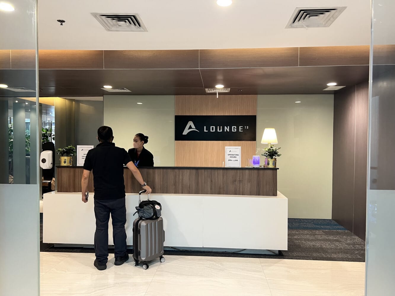 Lounge Review: A Lounge - MNL Terminal 3 - LoungeReview.com