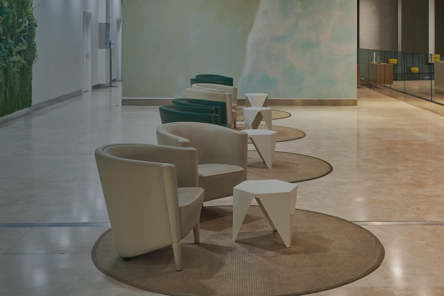 Lounge Review: Sala VIP – AGP – LoungeReview.com