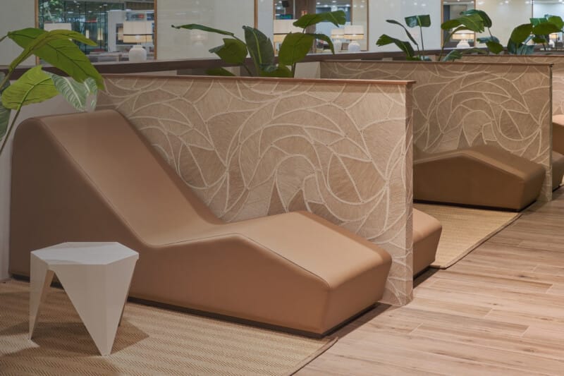 Lounge Review: Sala VIP - AGP - LoungeReview.com