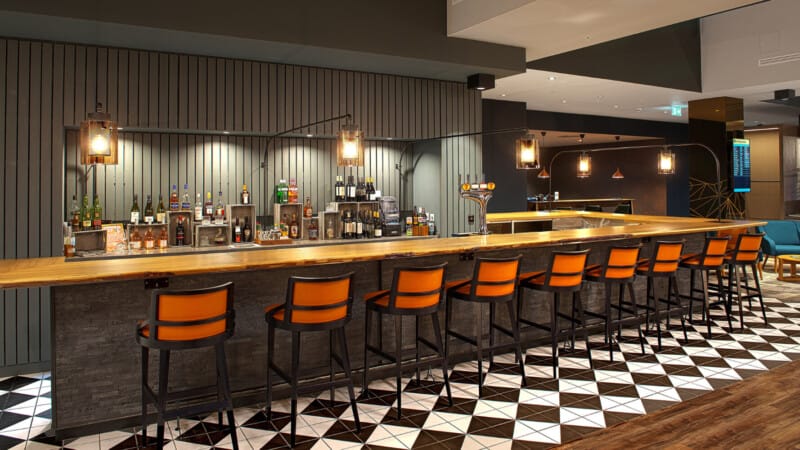 Lounge Review: Lomond Lounge - GLA - LoungeReview.com