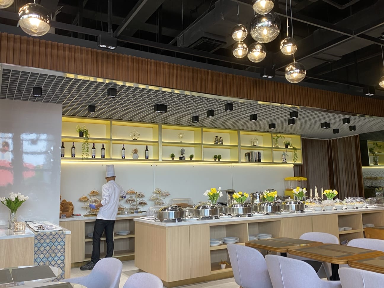 Lounge Review: Angkor Lounge – SAI – LoungeReview.com