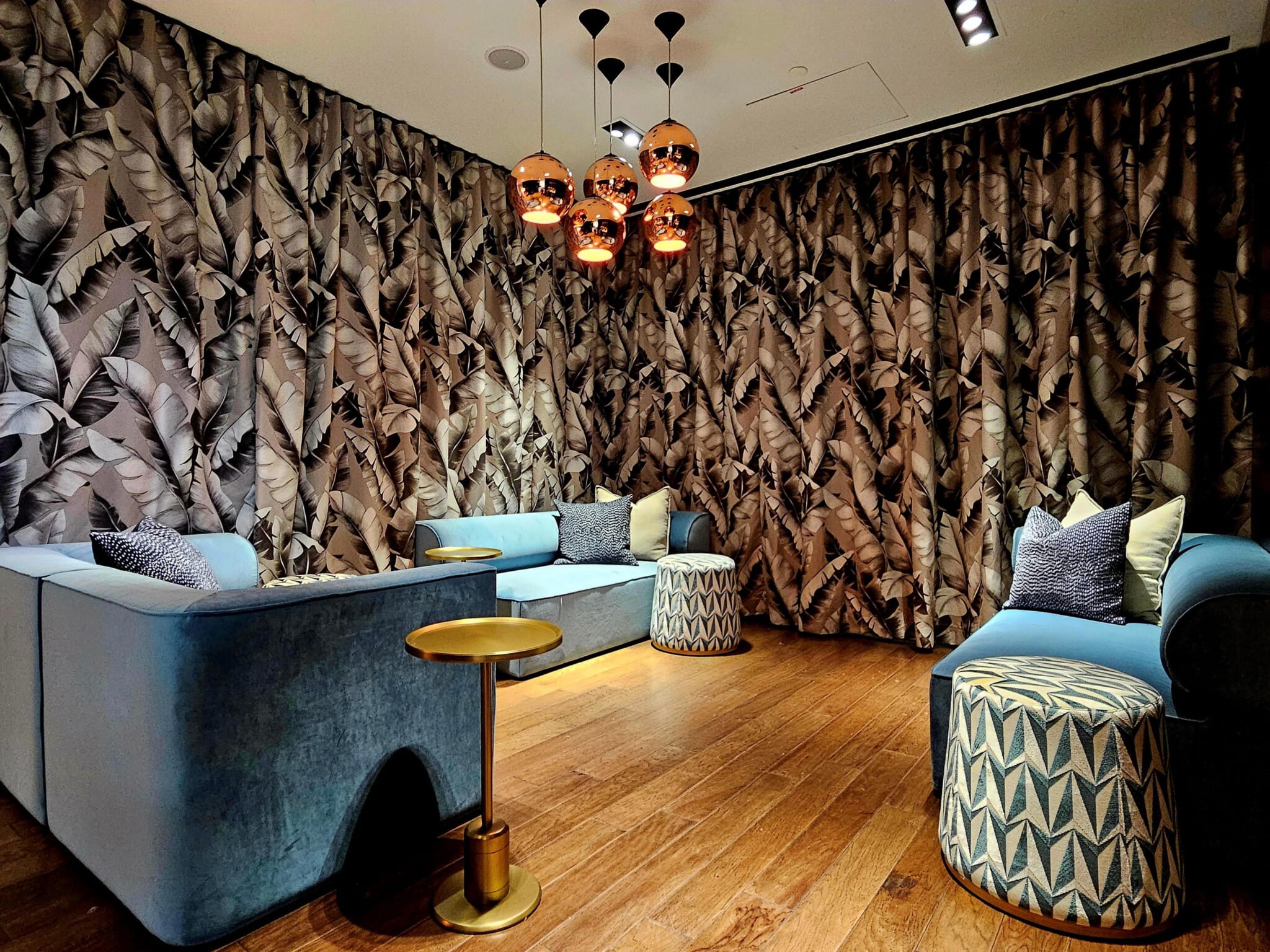 Lounge Review: British Airways Lounge - IAD - LoungeReview.com