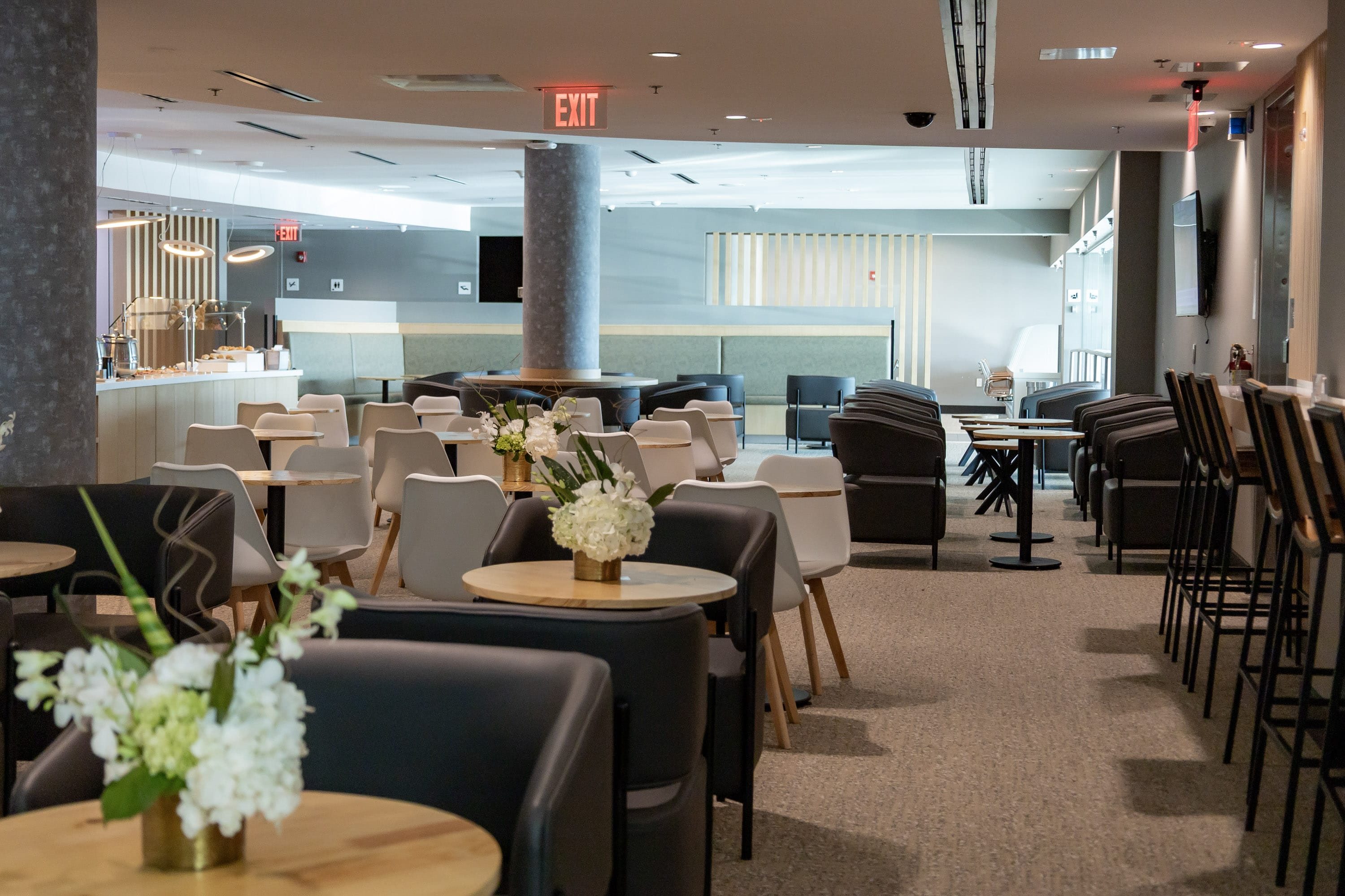 Lounge Review: Avianca and TAP Air Portugal Lounge - MIA - LoungeReview.com