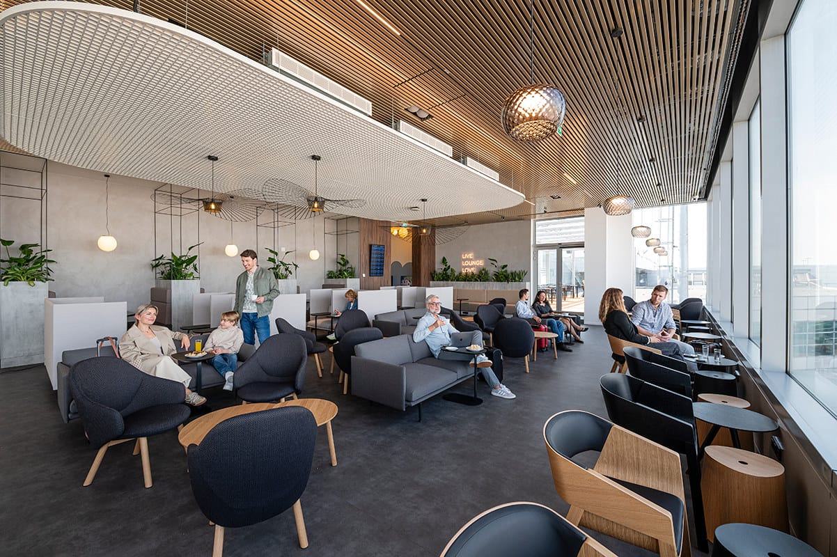 MasterCard Lounge - LoungeReview.com