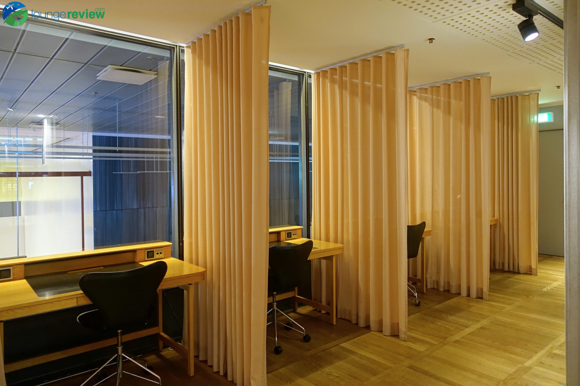 SAS Adds 35 Partner Lounges and Unifies Premium Spaces - LoungeReview.com
