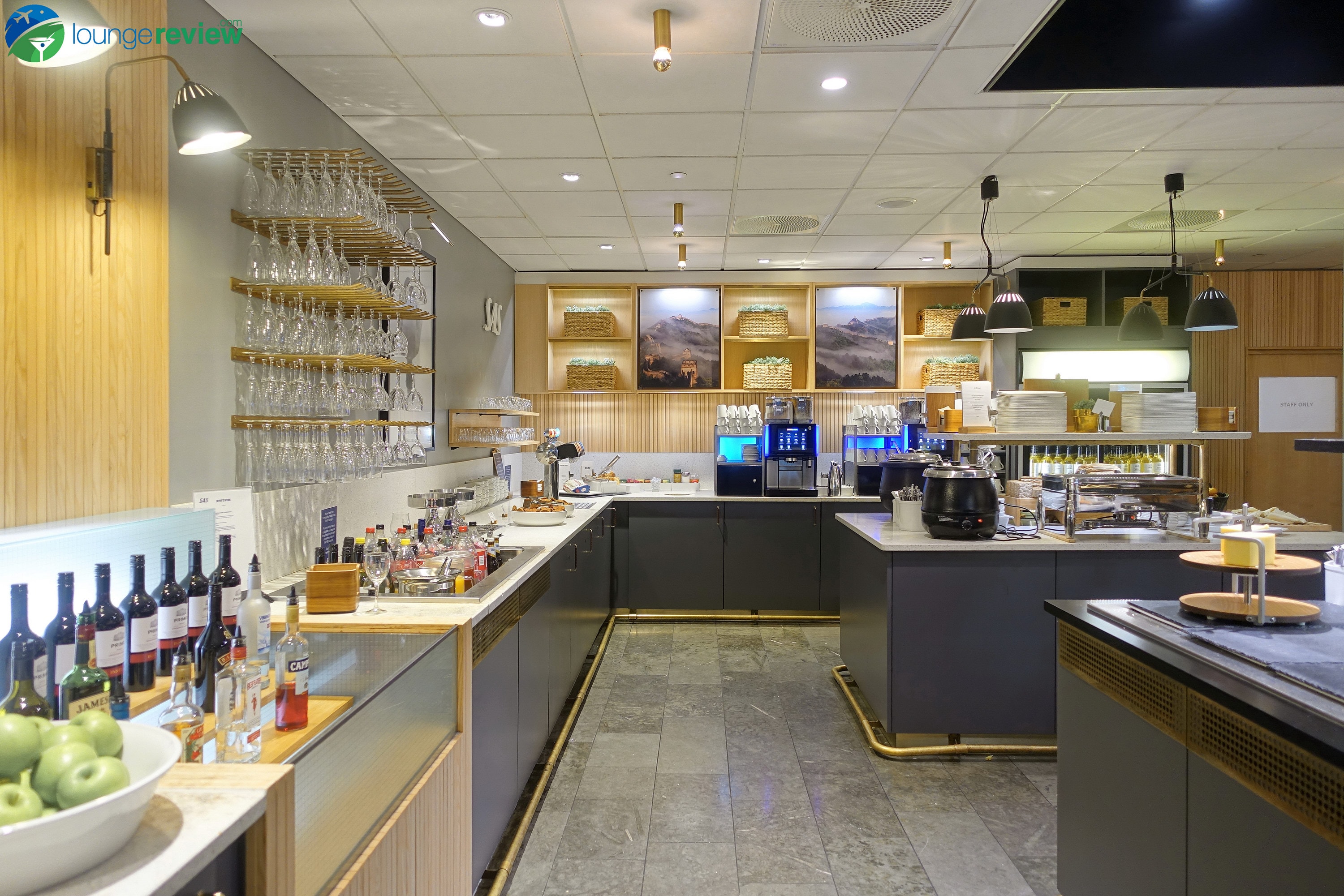 SAS Adds 35 Partner Lounges and Unifies Premium Spaces - LoungeReview.com